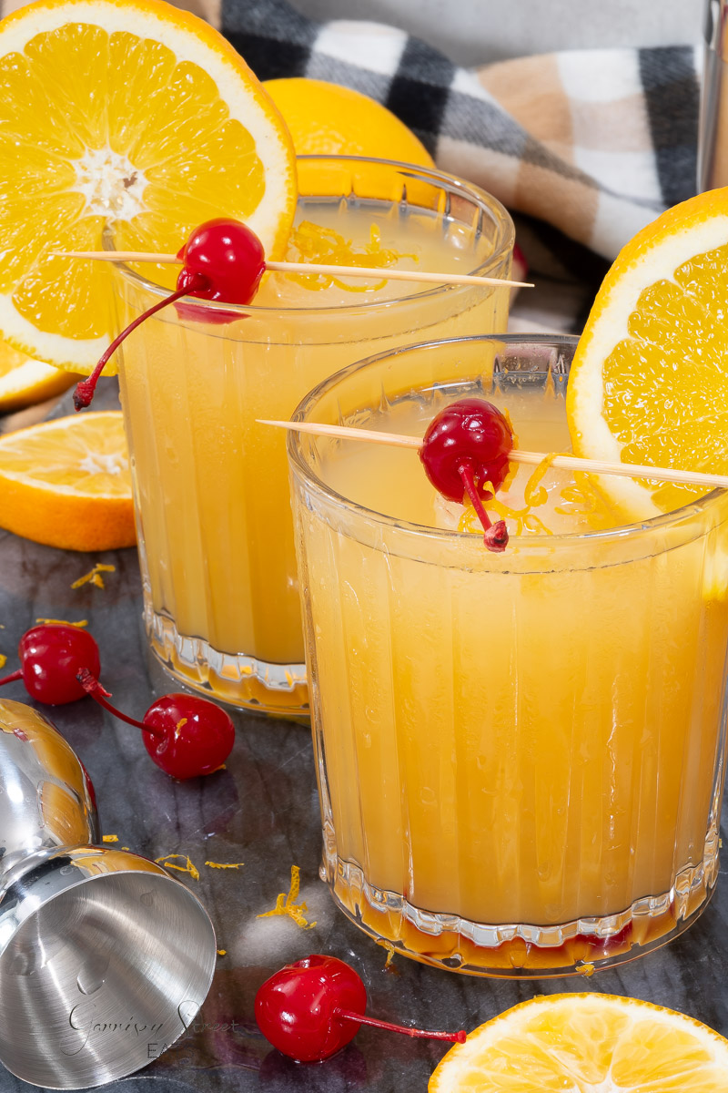 Amaretto Stone Sour Cocktail Recipe with Ginger Beer